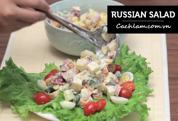 Cách làm salad Nga thanh đạm, nhanh gọn, ngon như nhà làm